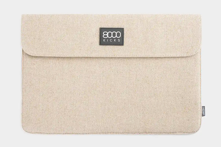 8000Kicks Laptop Case | VEGA-LIFE